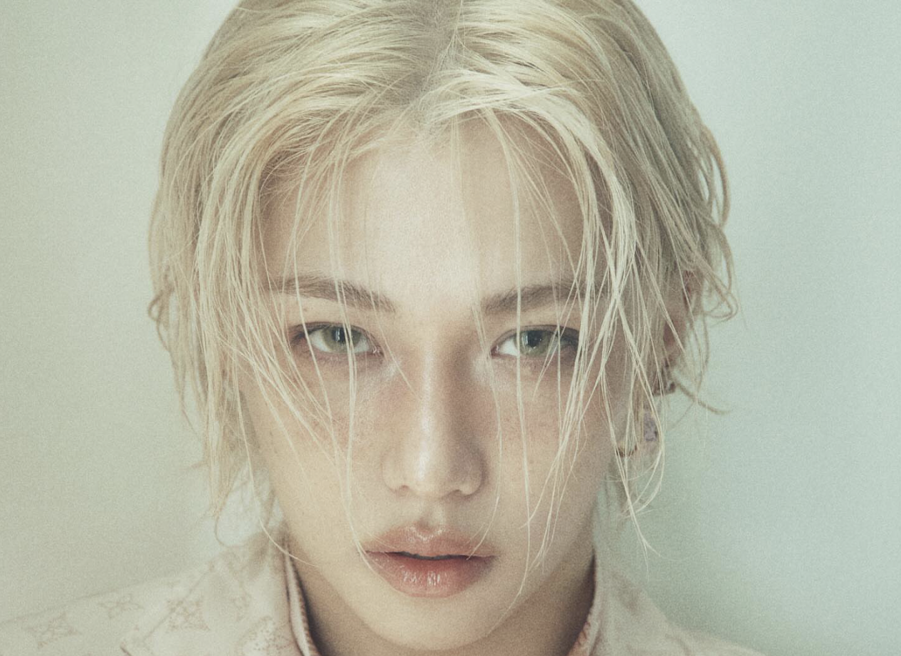 Felix of Stray Kids Shines in Vogue Korea’s ‘Felix’s Spring’ Cover • K ...